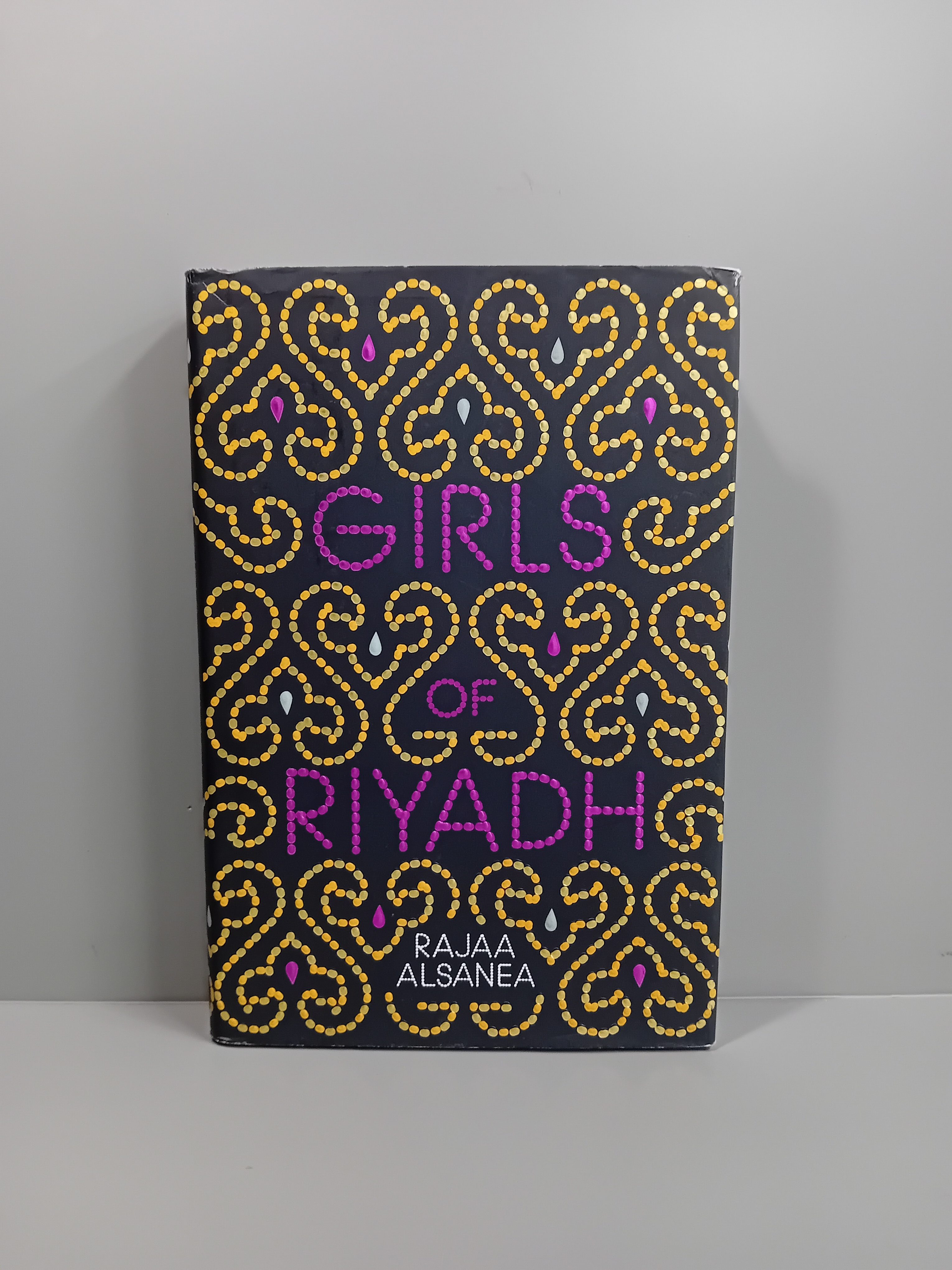 [SOLD] Rajaa Alsanea - Girls of Riyadh - First Edition 2007 - Zerzura ...